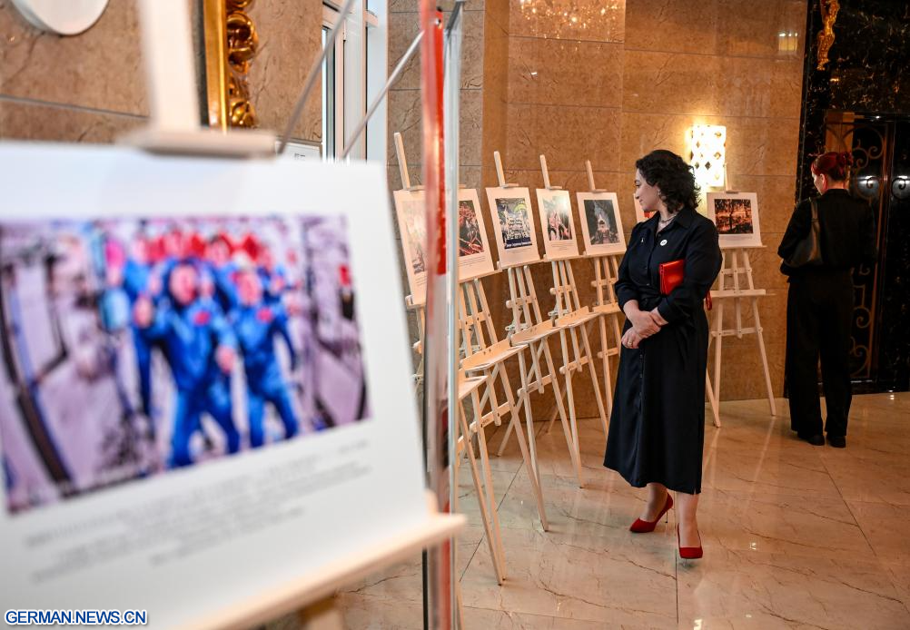Fotoausstellung über chinesische Modernisierung findet in Irkutsk in ...